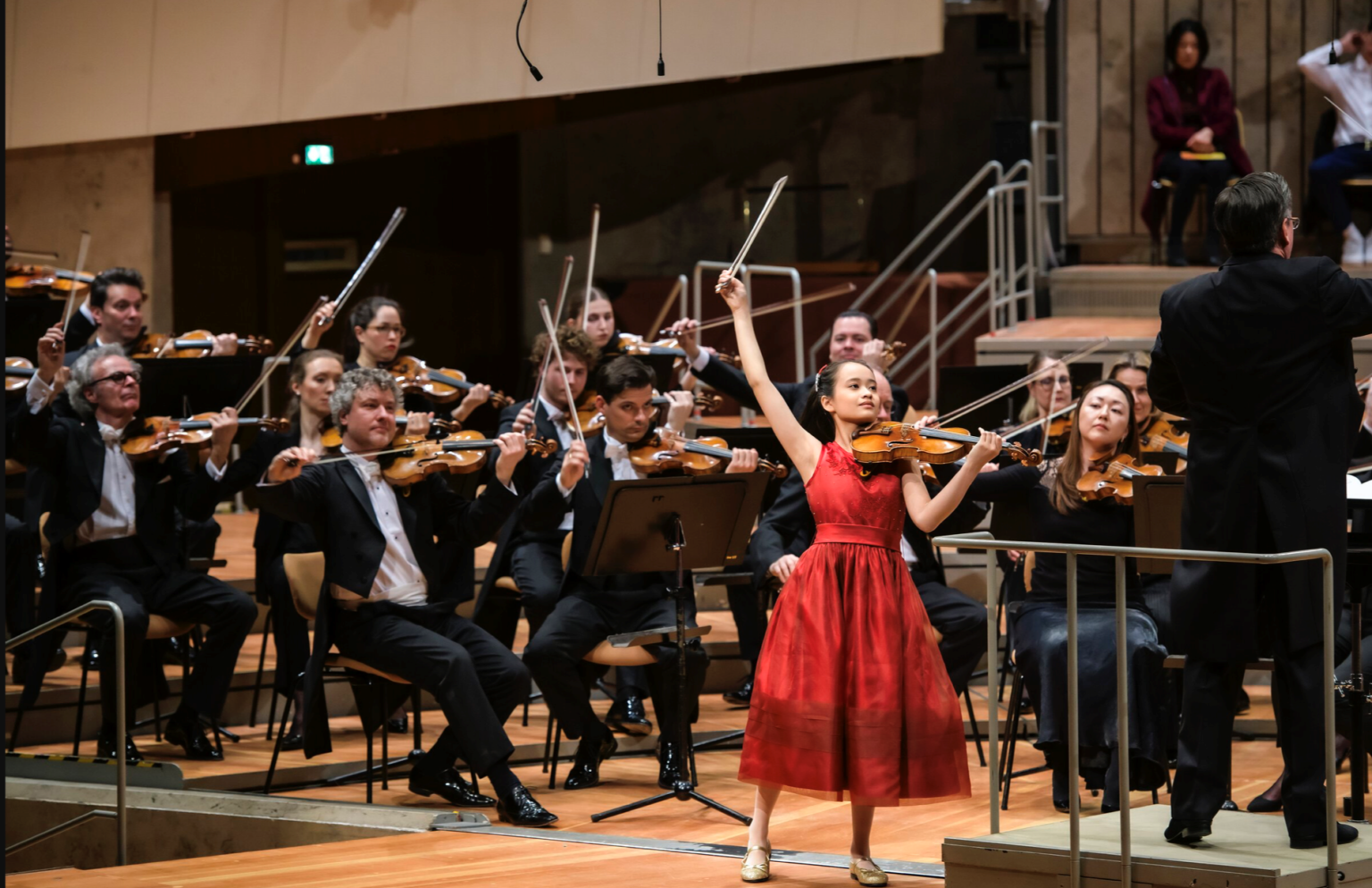 HIMARI performed with the Berlin Philharmonic Orchestra. | Dowa Line Co ...